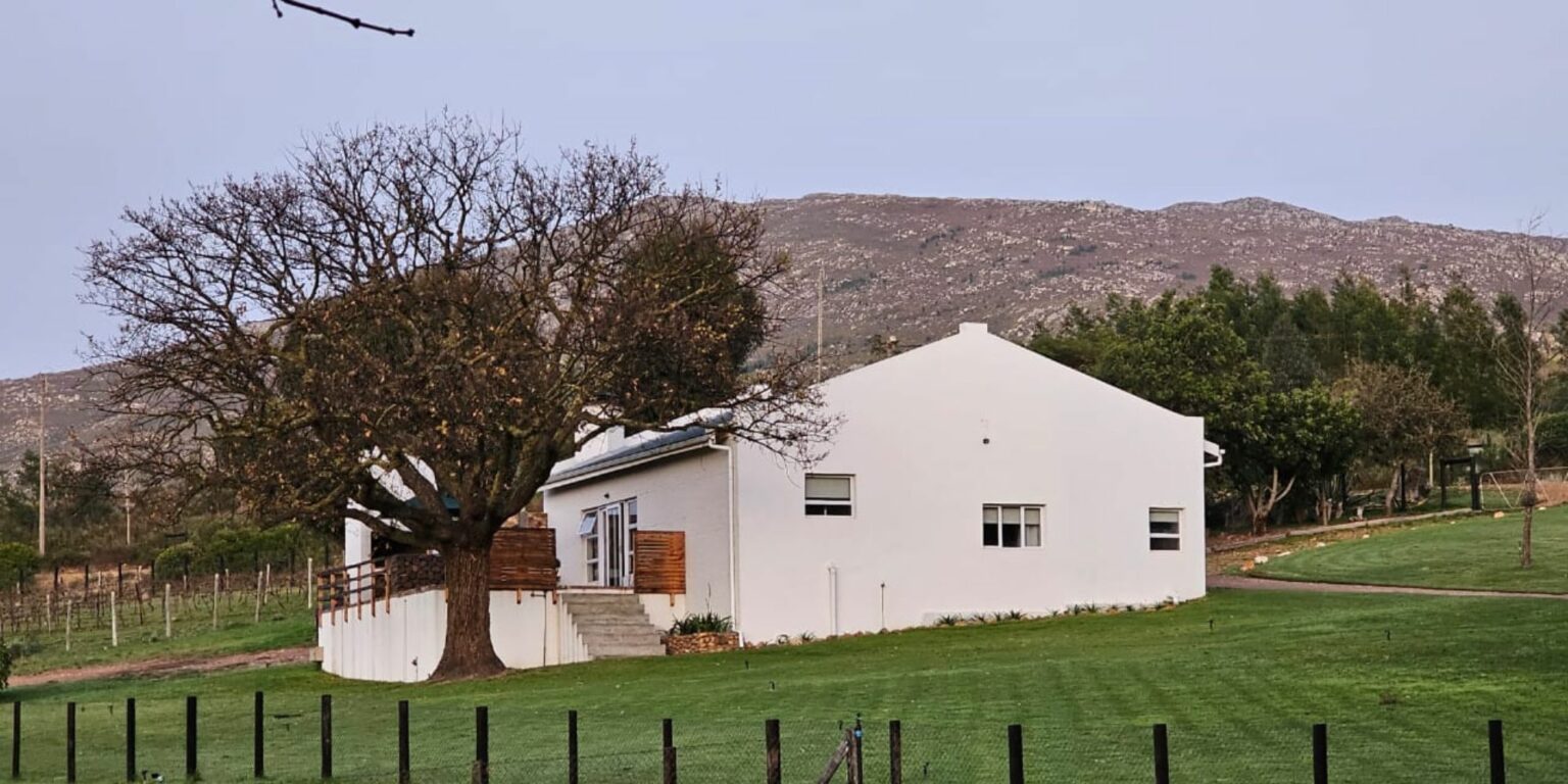 Self Catering Accommodation l Ou Meul Farm Cottage l Book Now